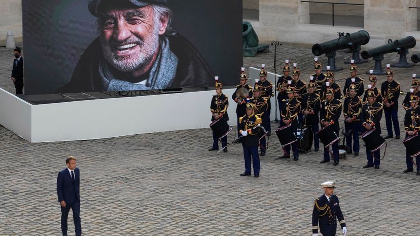 Belmondo y un final de película – Humanidad